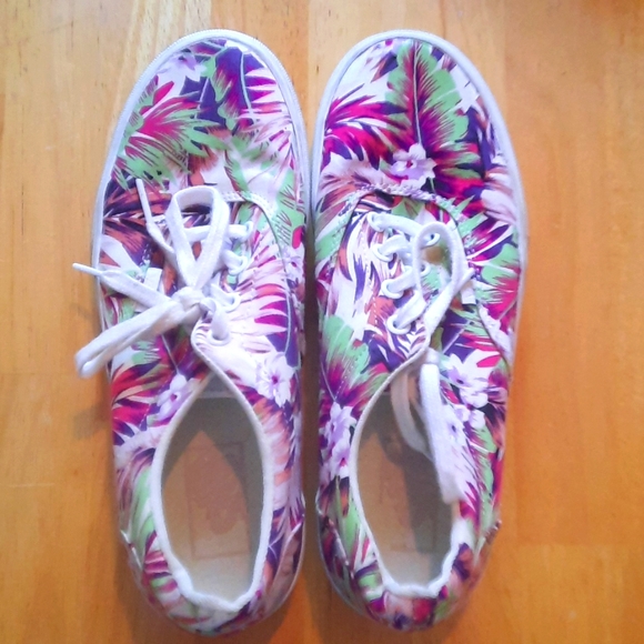 Shoes | Hawaiian Print Vans | Poshmark